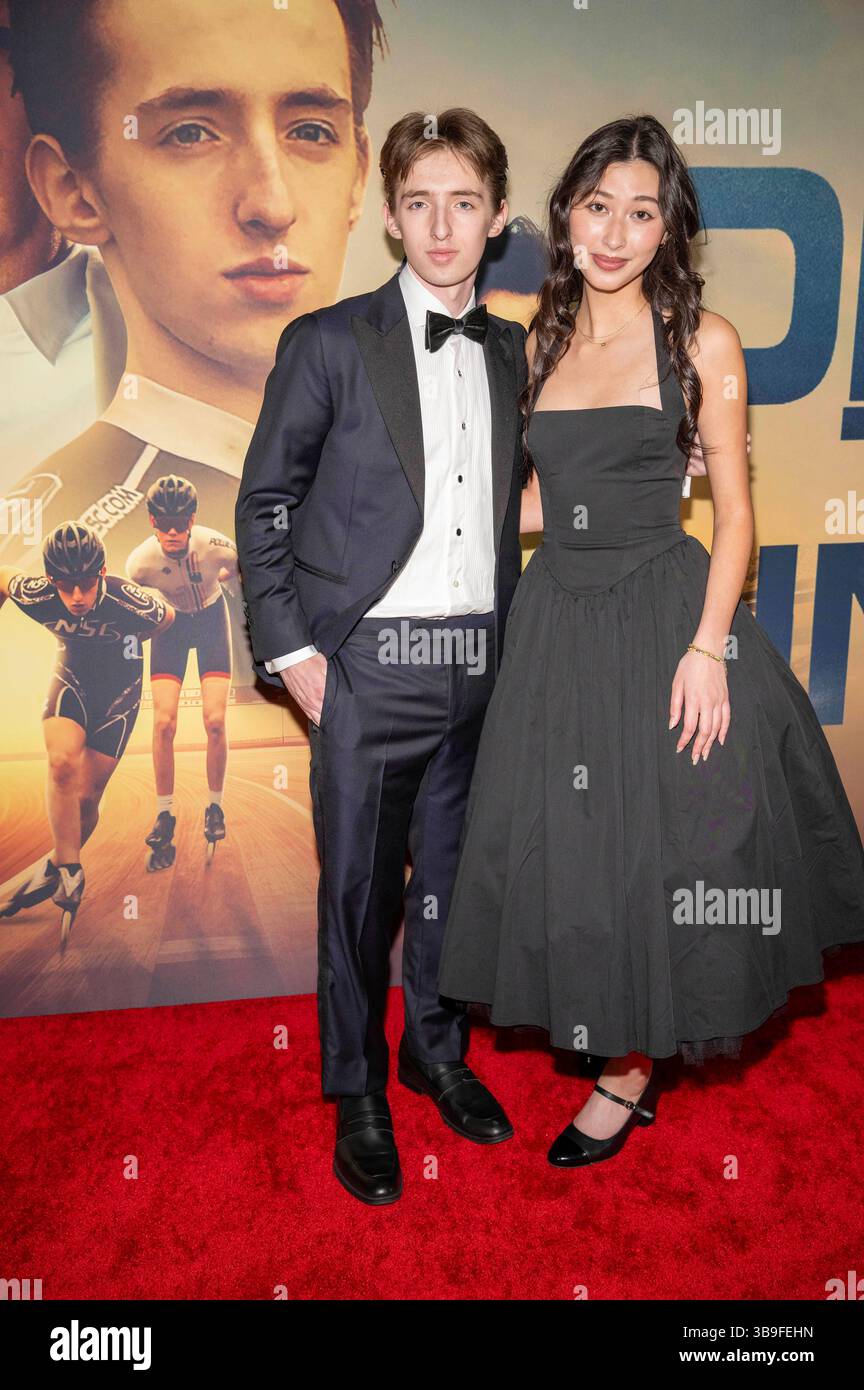 Samuel L. Pierce und Hana Hyde bei der Premiere des Kinofilms Off the ...