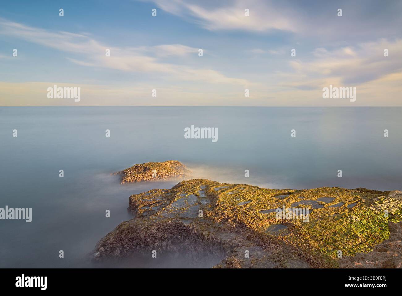 Un día soleado hi-res stock photography and images - Alamy