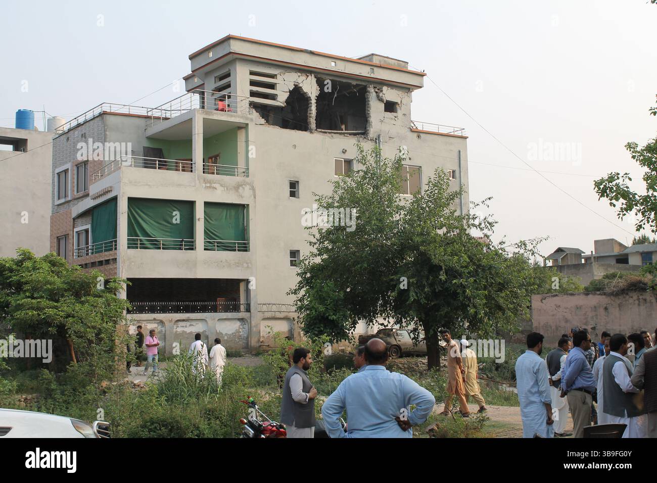 Kotli, Pakistan. 07th May, 2025. View of damage to a house after an ...