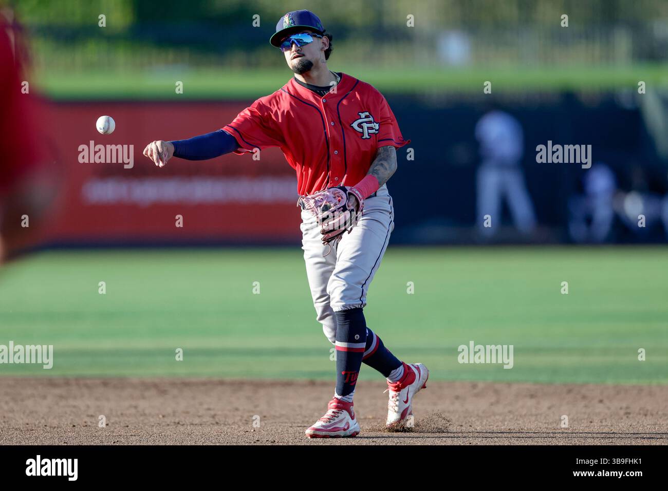 Beloit, WI. USA: Cedar Rapids Kernels infielder Danny De Andrade (8 ...