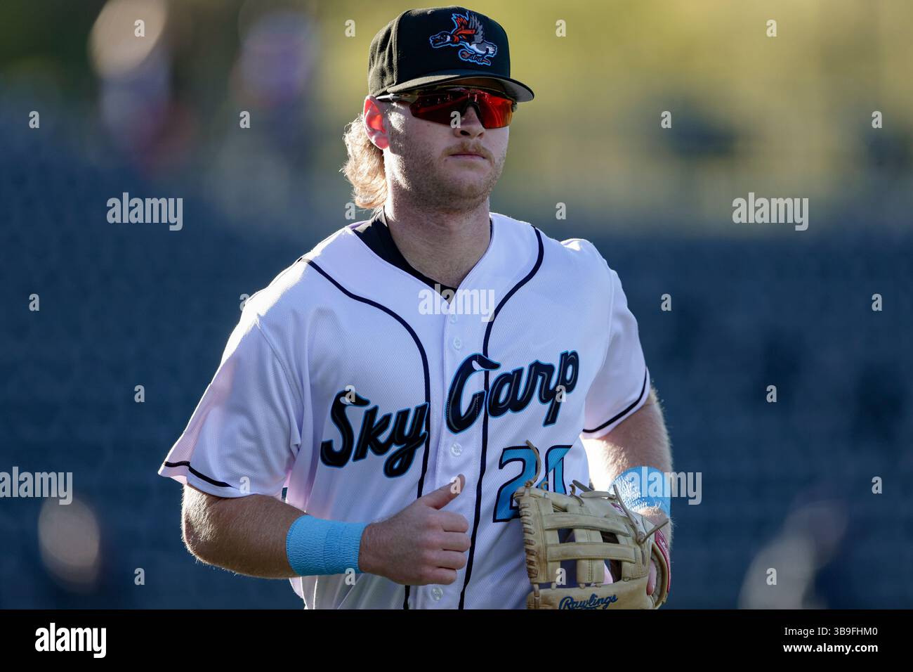 Beloit, WI. USA: Beloit Sky Carp third base Garret Forrester (20) runs ...