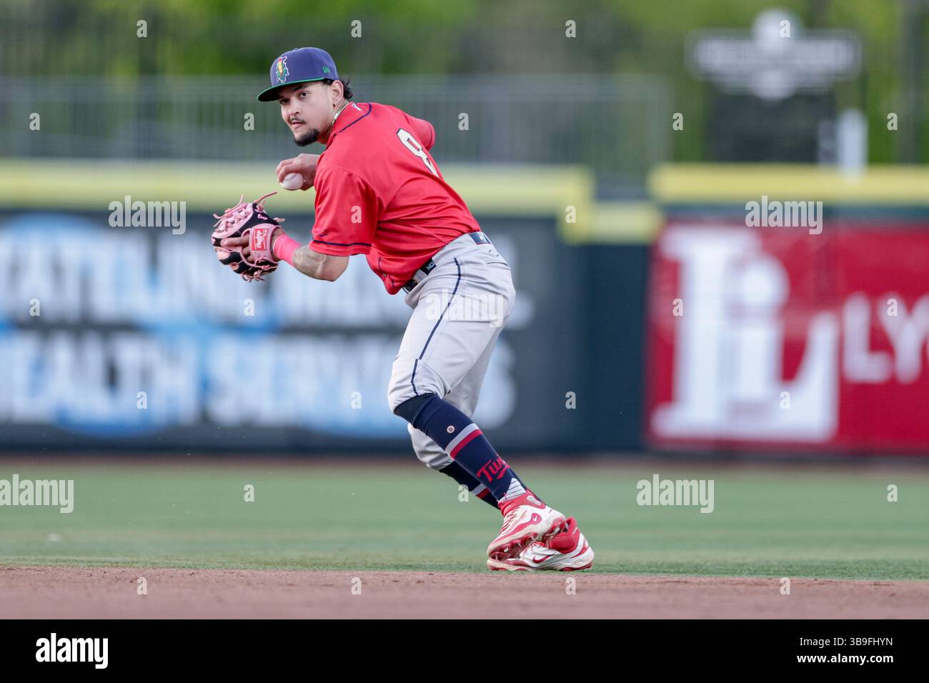 Beloit, WI. USA: Cedar Rapids Kernels infielder Danny De Andrade (8 ...