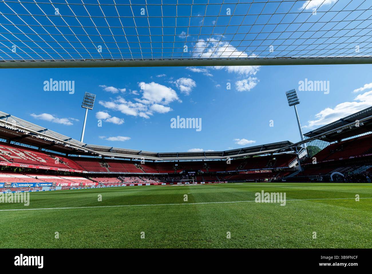 Das Max-Morlock-Stadion vor Spielbeginn 1. Fu?ball Bundesliga, 1. FC N ...