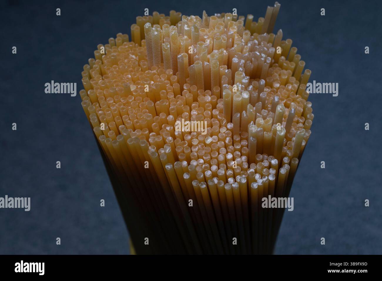 spaghetti pasta in a pile Stock Photo - Alamy