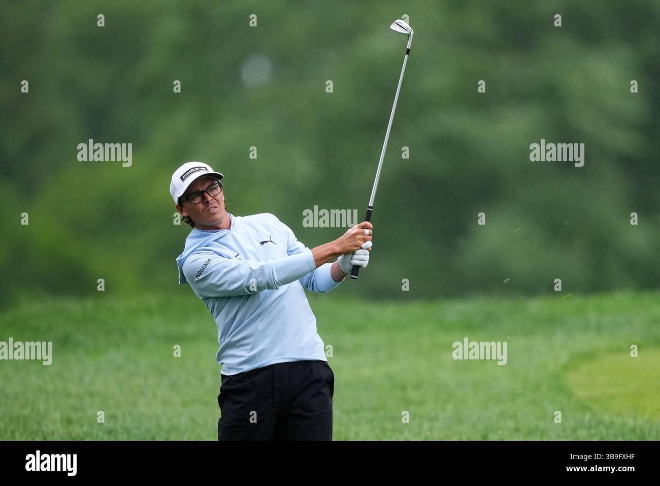 Rickie Fowler watches his shot on the seventh hole during the second ...
