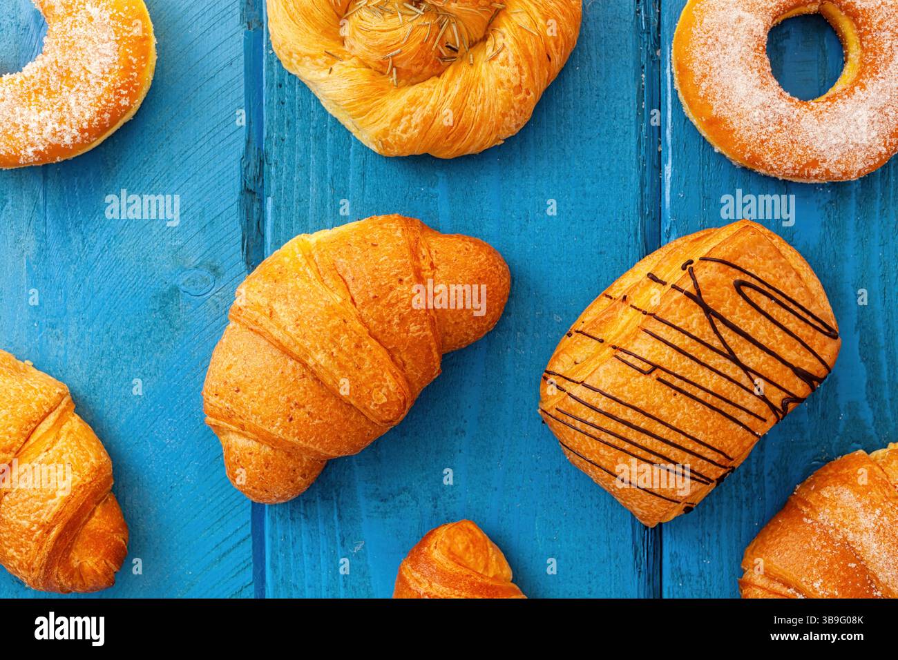Freshly baked croissants pastries arranged hi-res stock photography and ...