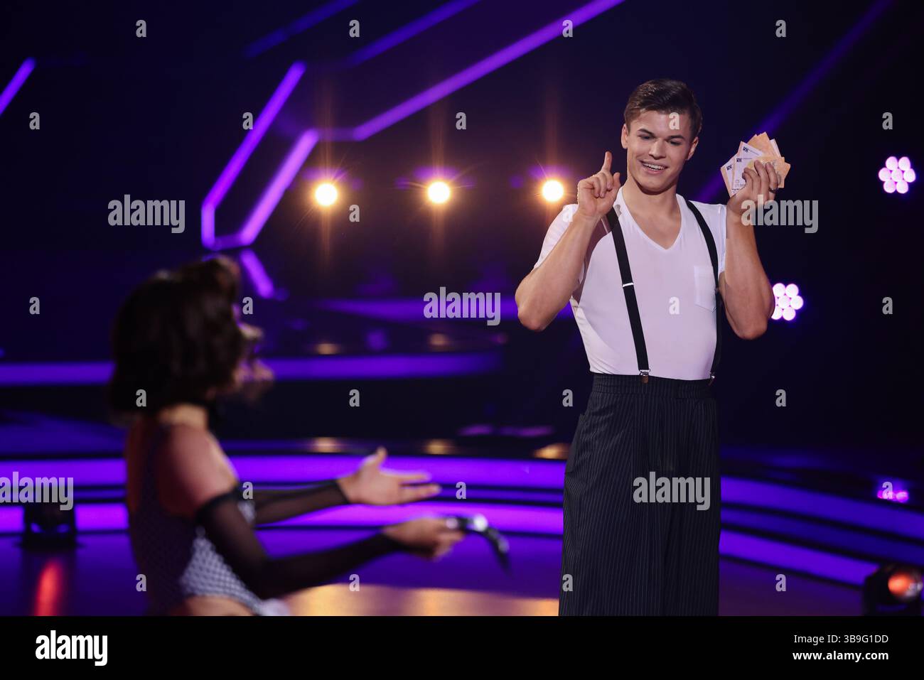 Cologne, Germany. 09th May, 2025. Taliso Engel (r), para-swimmer, and ...