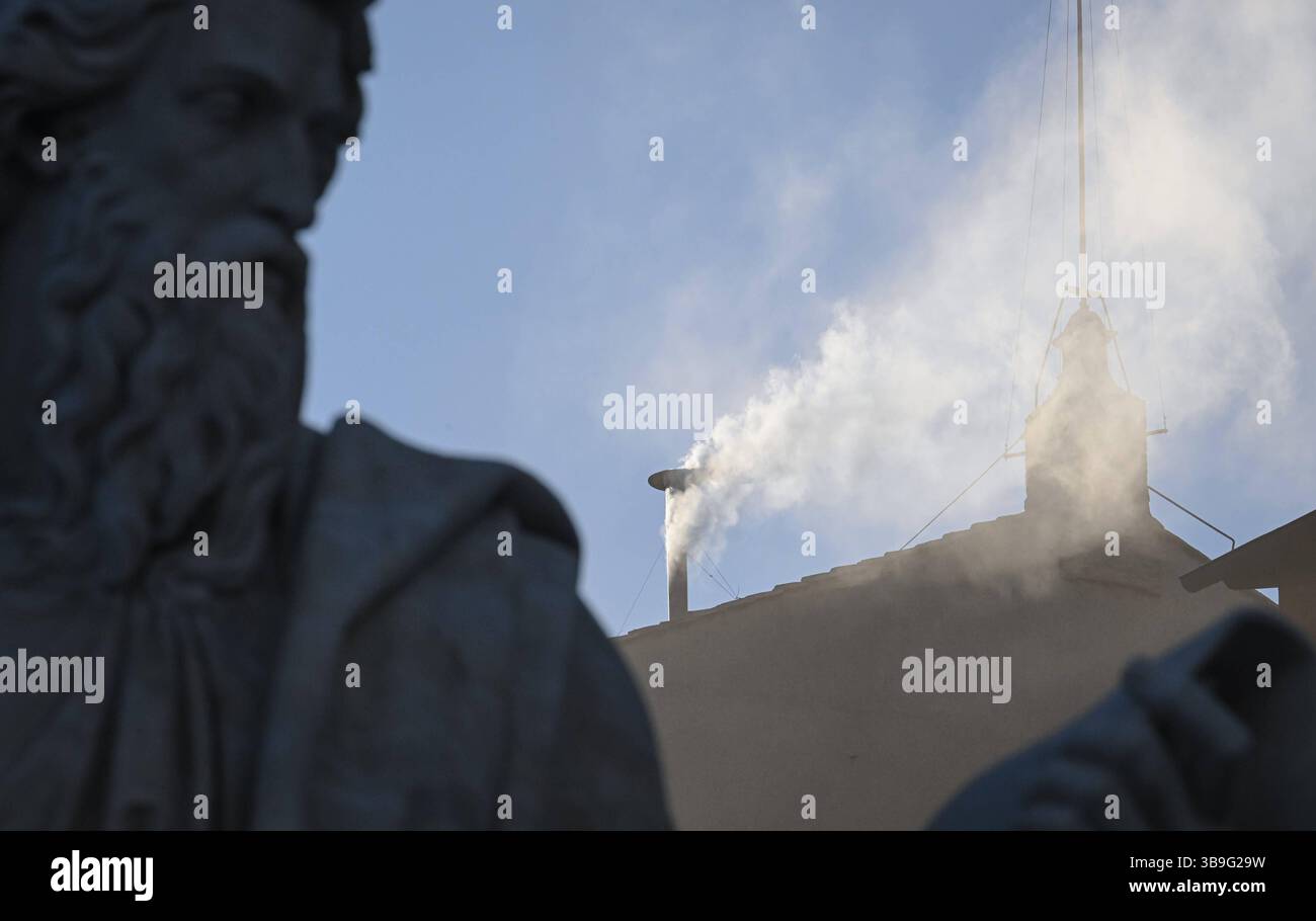 Rom, Vatikan 08.05.2025 Habemus Papam. Zweiter Tag der Papstwahl / des ...