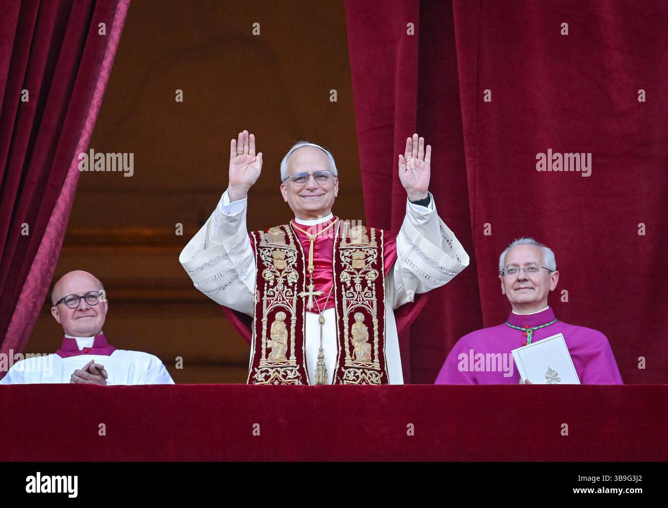 Rom, Vatikan 08.05.2025 Habemus Papam. Zweiter Tag der Papstwahl / des Konklave: 133 Kardinaele ...