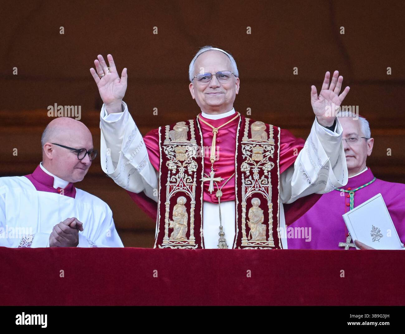 Rom, Vatikan 08.05.2025 Habemus Papam. Zweiter Tag der Papstwahl / des Konklave: 133 Kardinaele ...