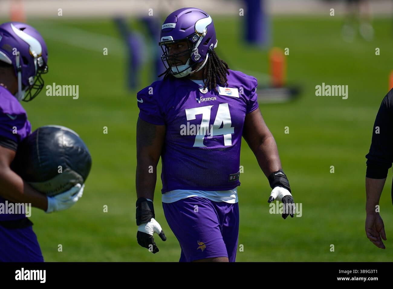 Minnesota Vikings guard Donovan Jackson (74) stands on the field during ...