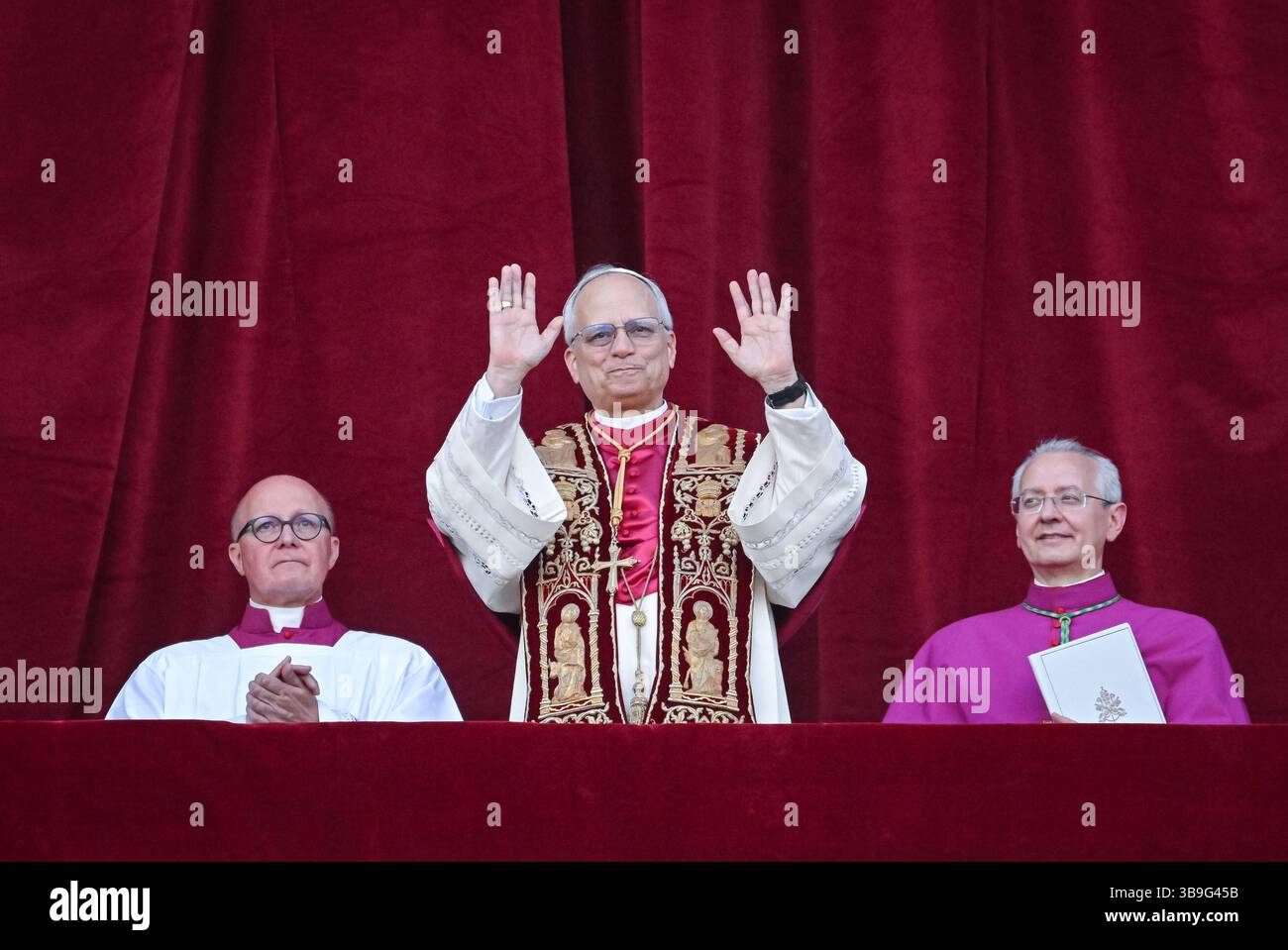 Rom, Vatikan 08.05.2025 Habemus Papam. Zweiter Tag der Papstwahl / des Konklave: 133 Kardinaele ...