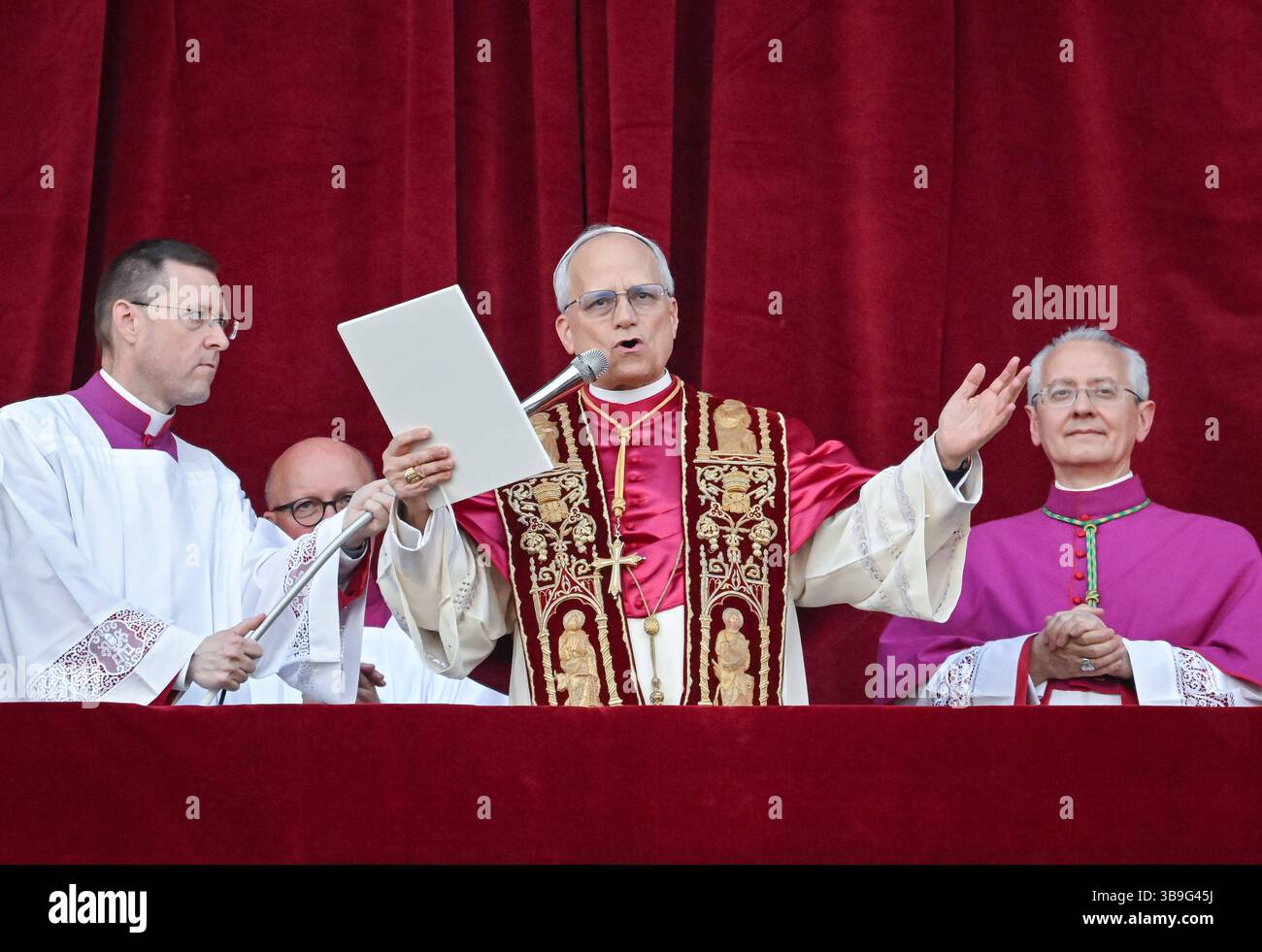 Rom, Vatikan 08.05.2025 Habemus Papam. Zweiter Tag der Papstwahl / des Konklave: 133 Kardinaele ...
