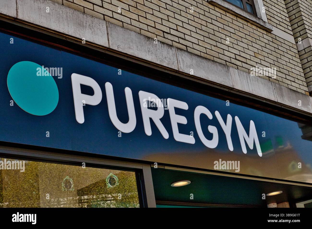 Puregym logo hi-res stock photography and images - Alamy