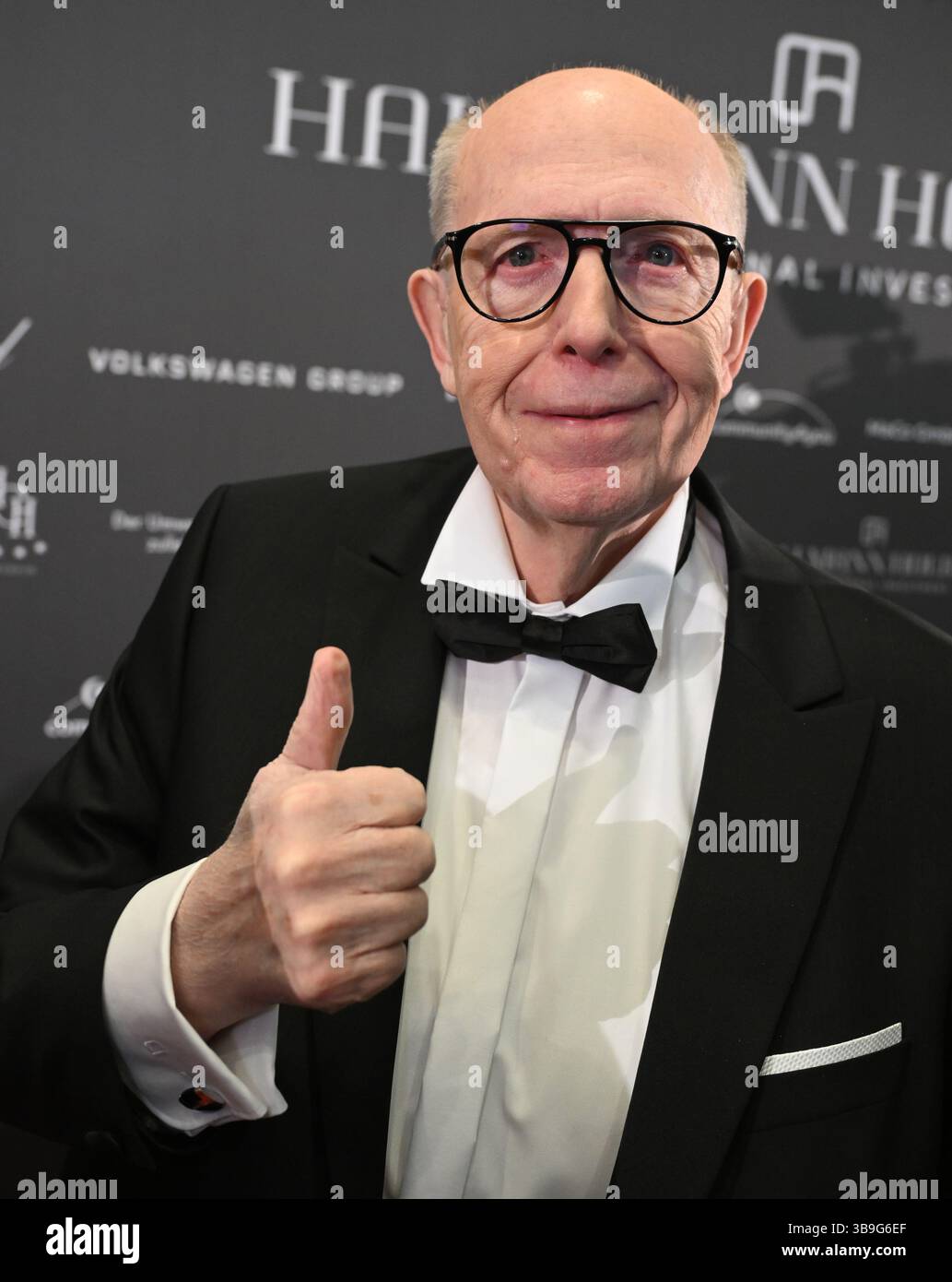 Chemnitz, Germany. 09th May, 2025. Former soccer official Reiner ...