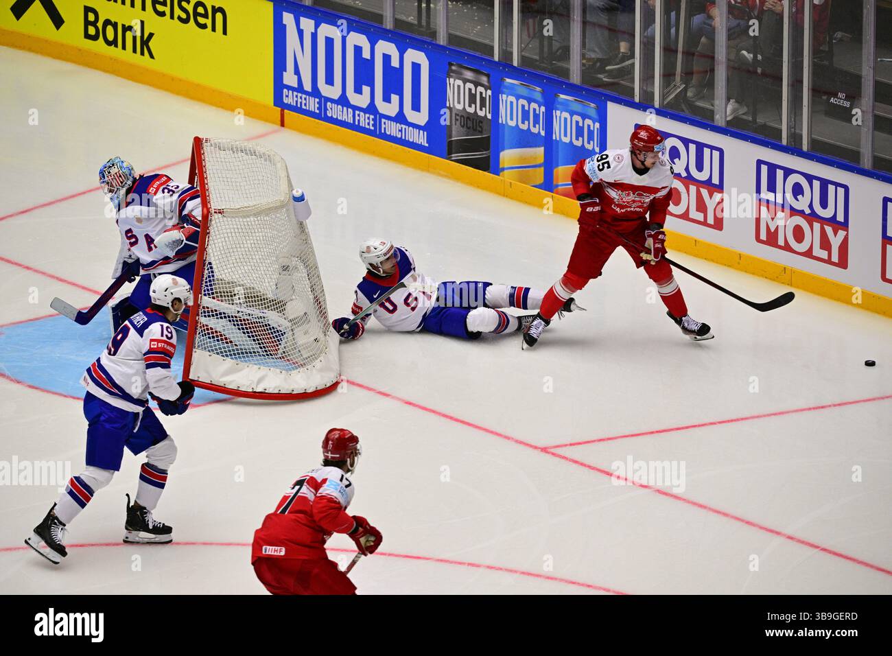 Herning, Denmark. 09th May, 2025. (L-R) Cutter Gauthier of USA, US goalkeeper Joey Daccord ...