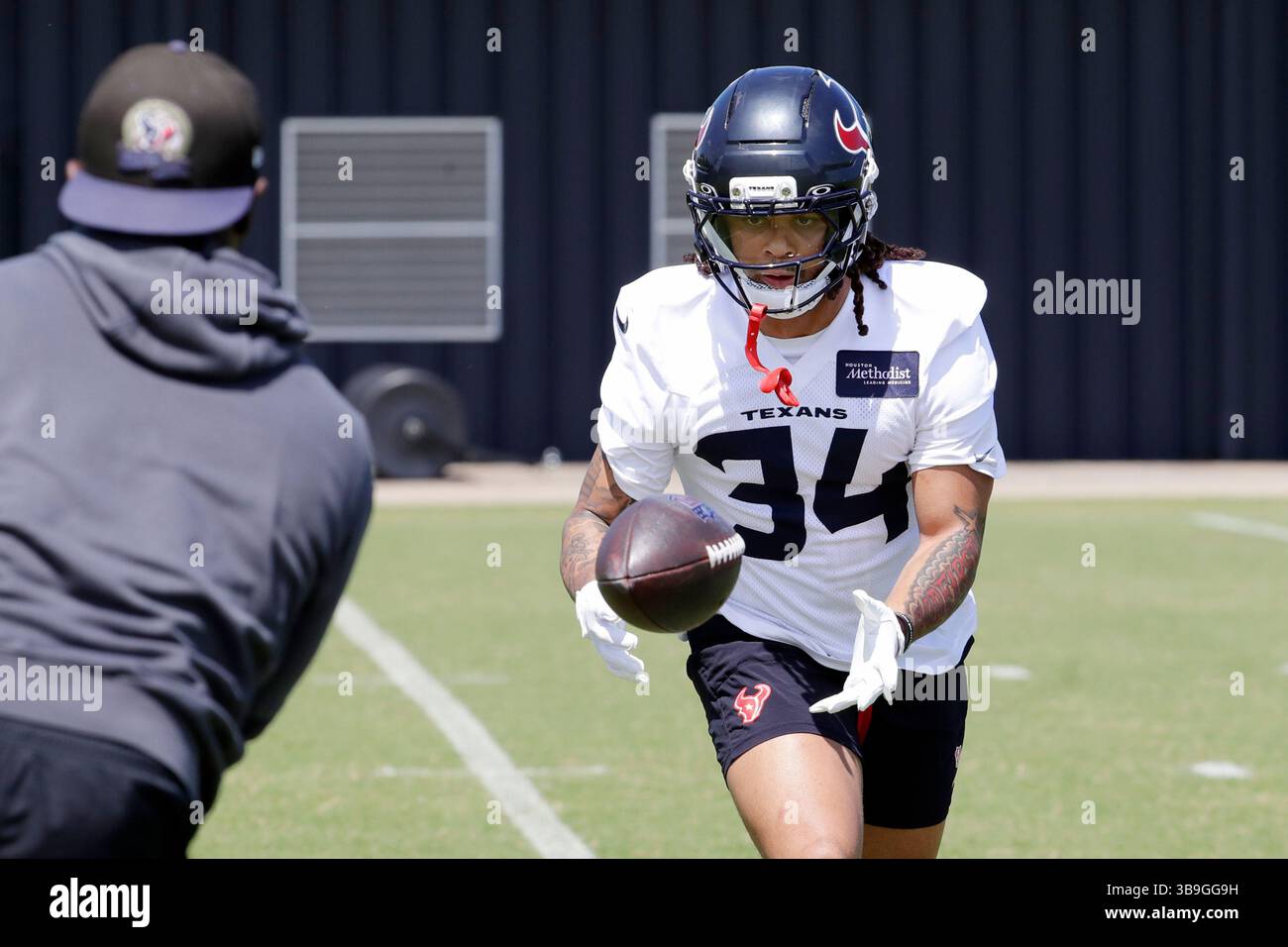 Houston Texans safety Jaylen Reed (34) runs drills during the NFL ...