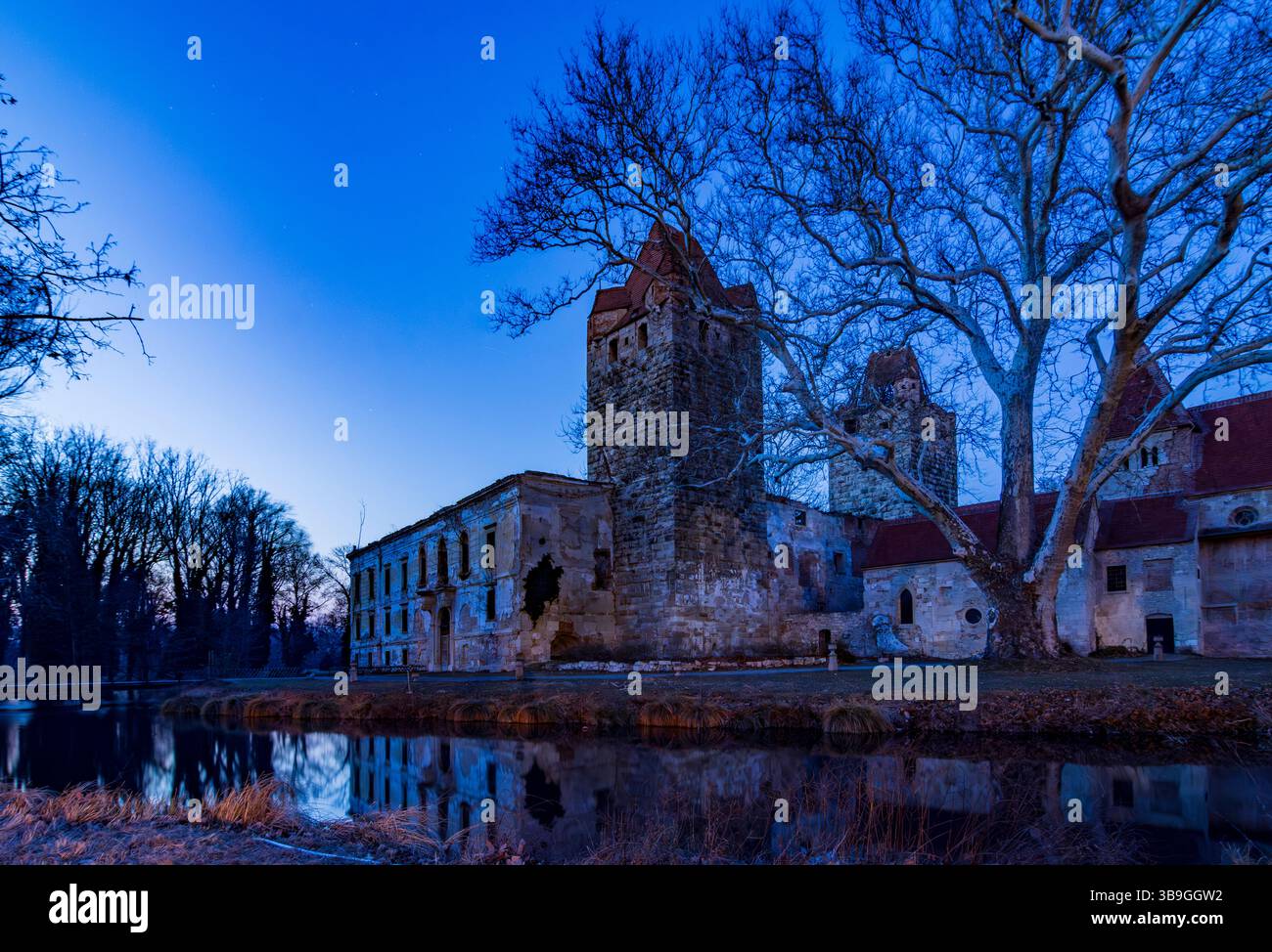 Pottendorf, ruins of Pottendorf Castle and chapel in Wienerwald, Vienna ...
