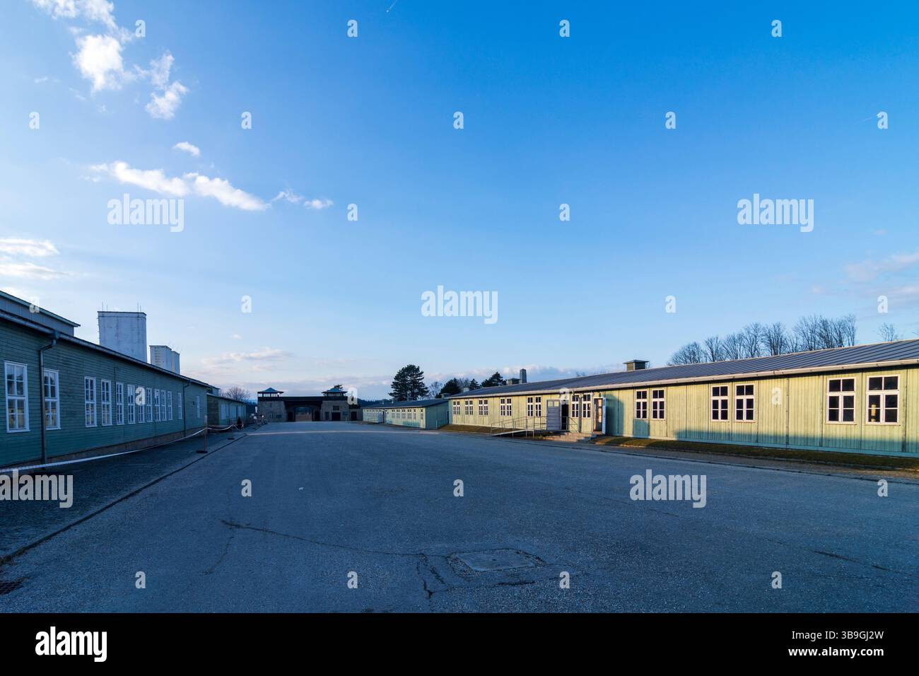 Prisoner barracks and roll call area in donau hi-res stock photography ...