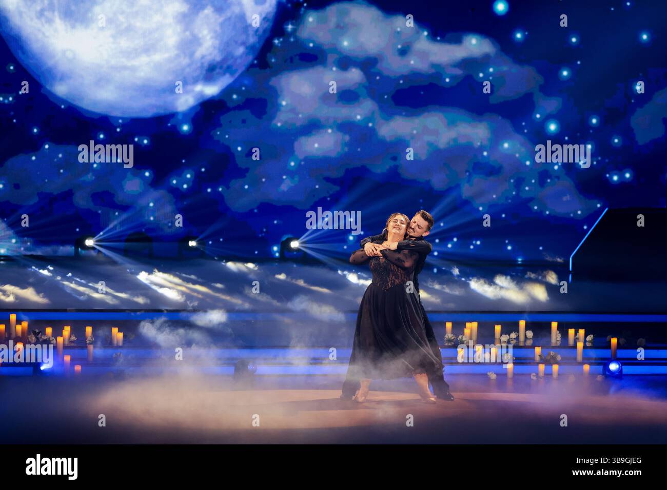 Sandra safiulov hi-res stock photography and images - Alamy