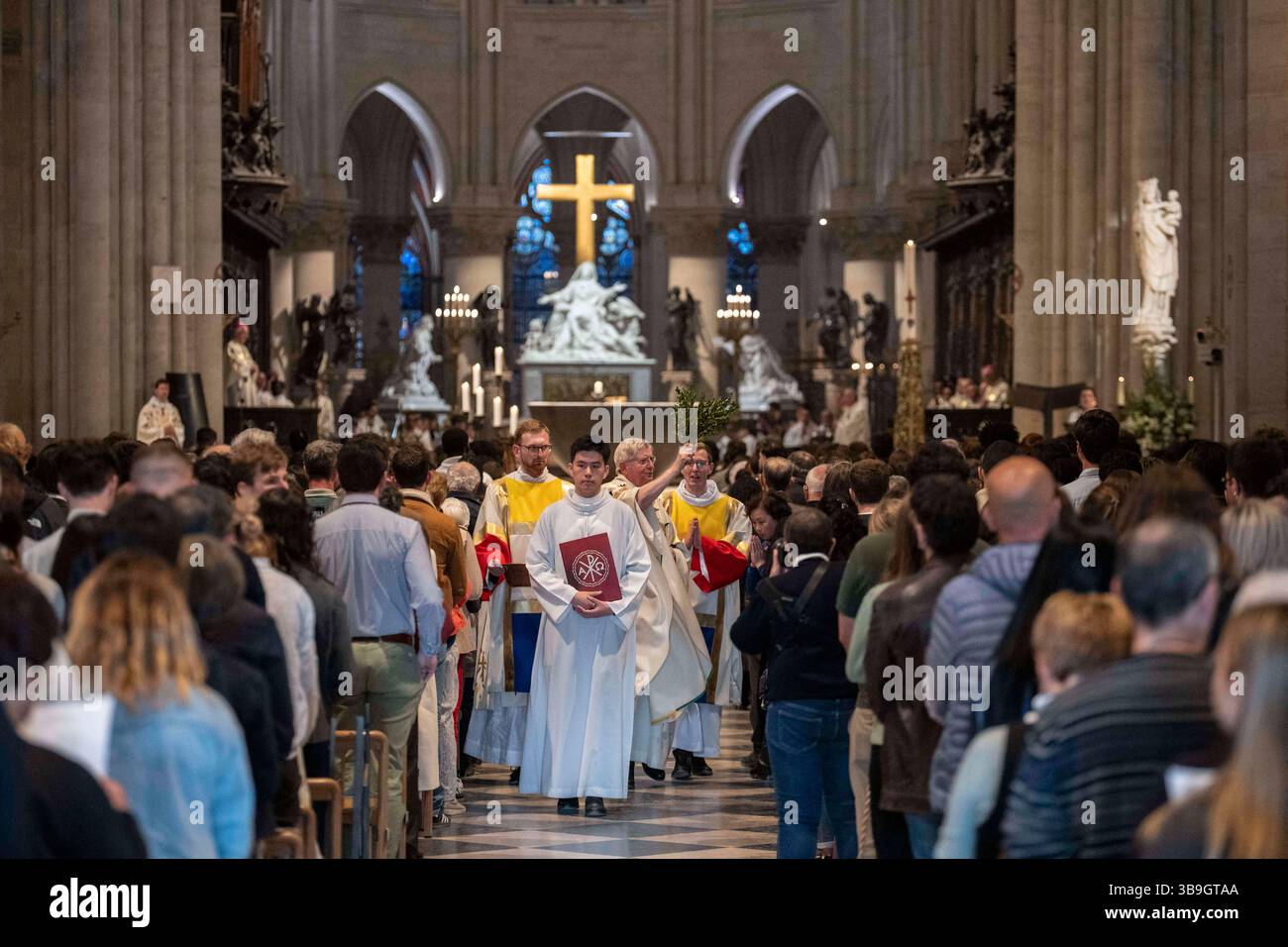 Archbishop of Paris Laurent Ulrich performs a solemn mass for Pope Leon ...