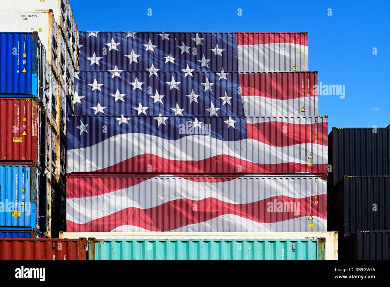 Stacked containers with US flag, photomontage Stock Photo - Alamy