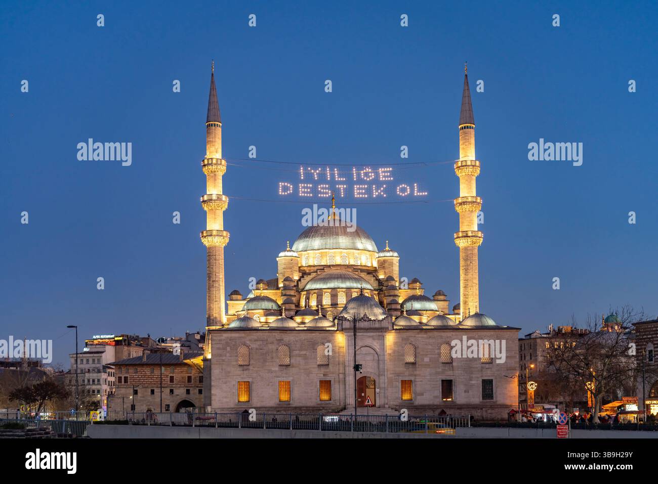 Yeni cami known new hi-res stock photography and images - Alamy