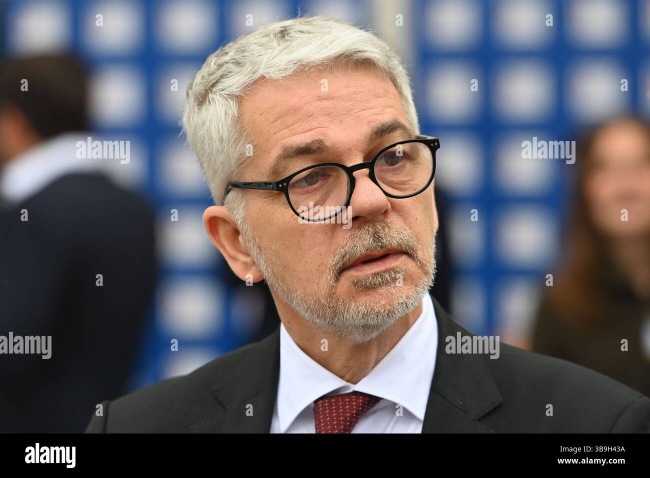 Prof.Dr. Carlo MASALA Professor fuer Internationale Politik an der ...