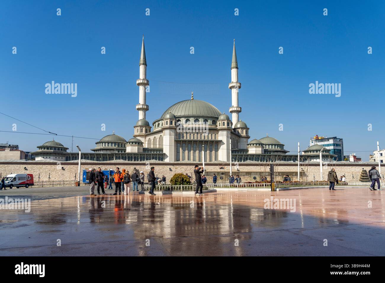 The Taksim Mosque in Taksim Square Taksim Meydanı in Beyoğlu, Istanbul ...