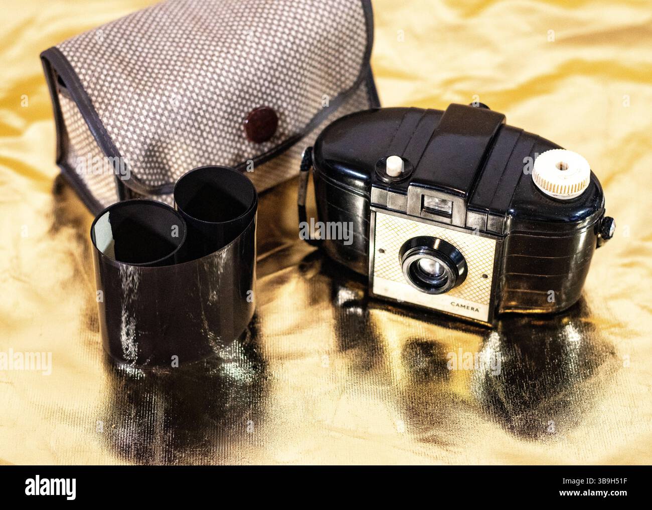 A vintage medium format analog film camera Stock Photo - Alamy