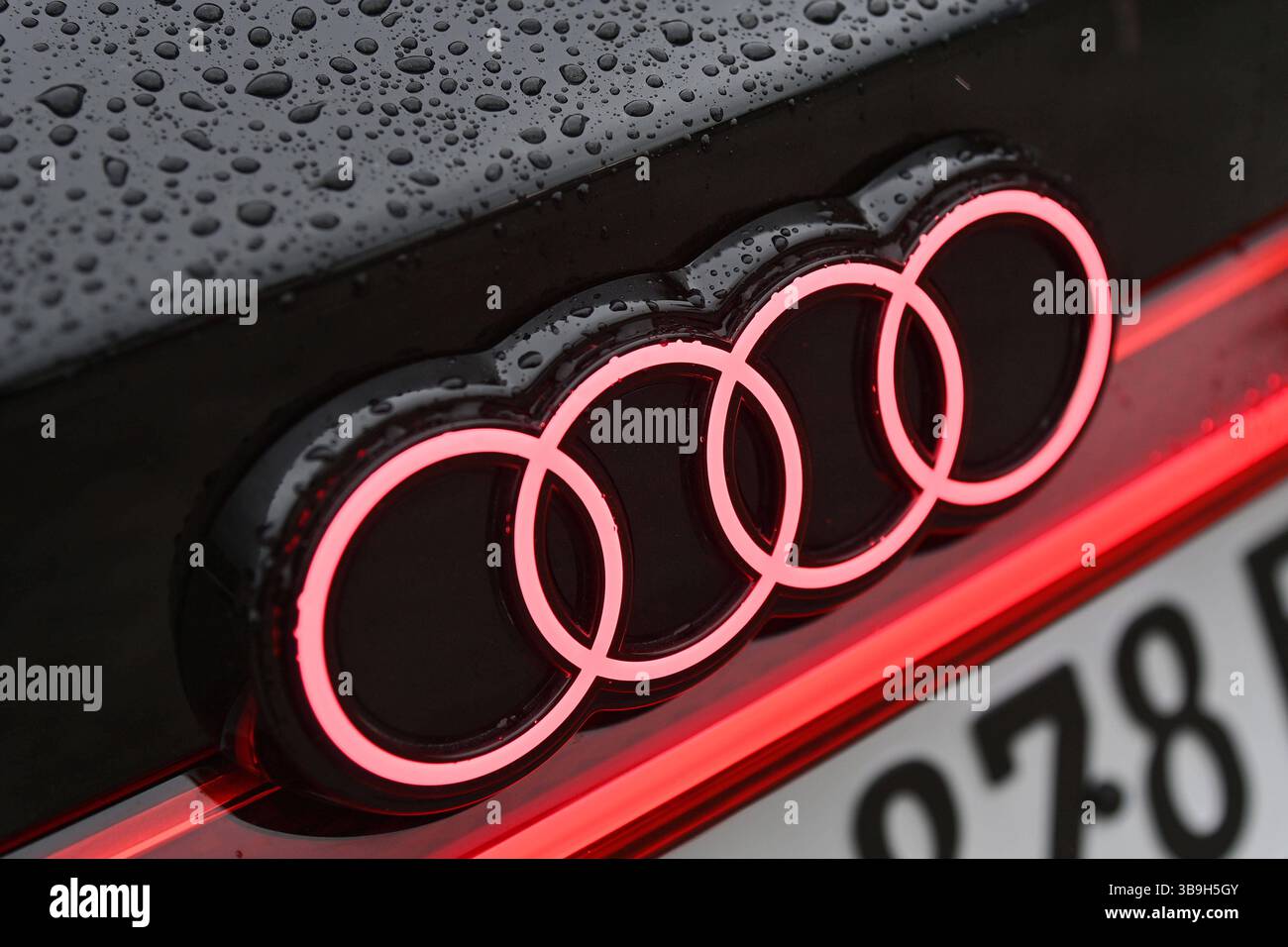 Neues Design der Audi Ringe,Markenemblem, Markenlogo,Logo,Emblem.E-tron ...