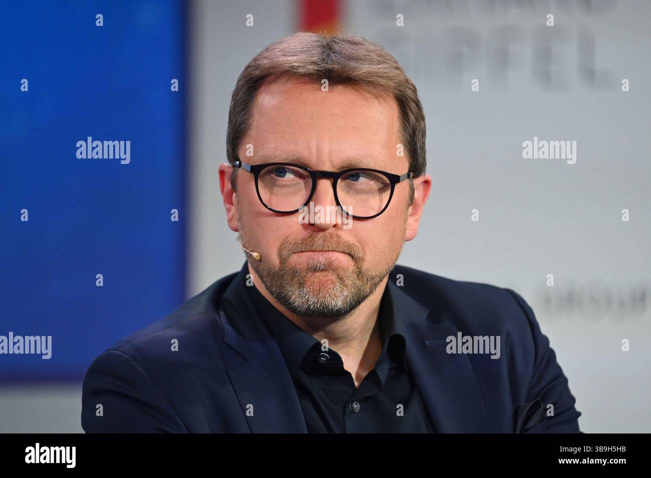Stefan Rummel, CEO Messe München Group, Einzelbild,angeschnittenes ...