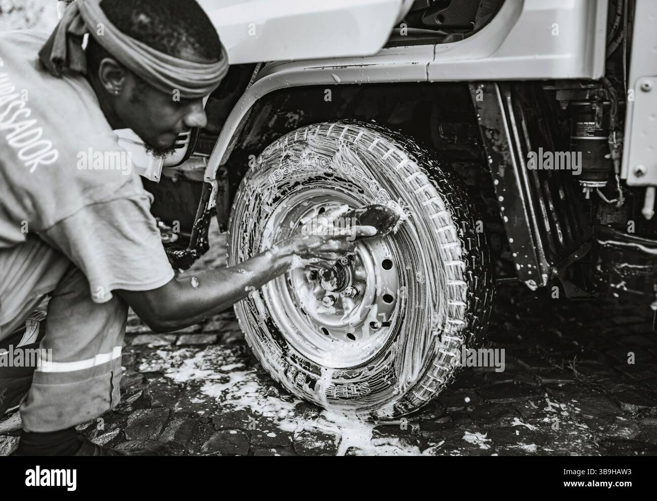 African car wash hi-res stock photography and images - Alamy