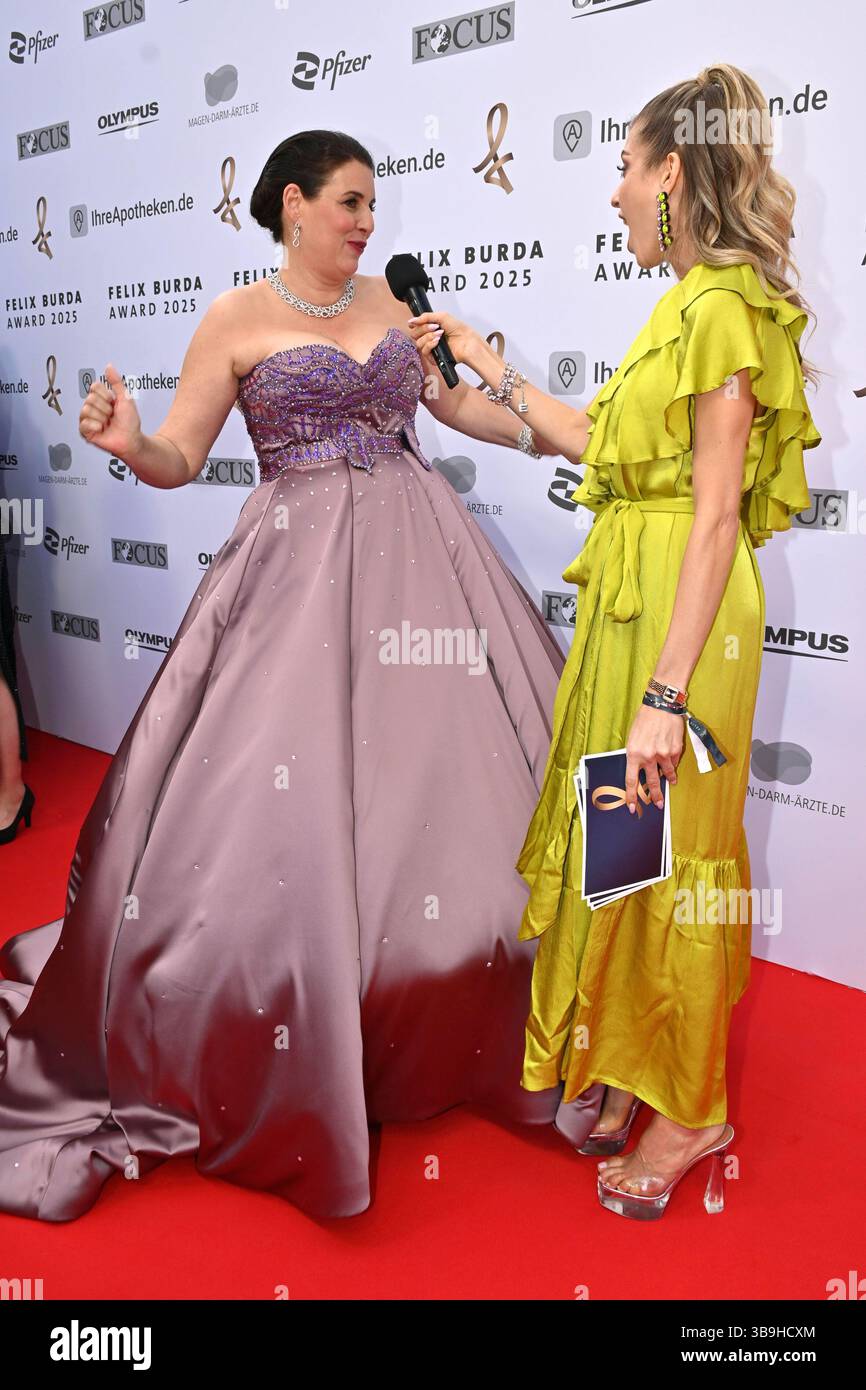 Elena Uhlig und Cathy Hummels beim Felix Burda Award am 9.05.2025 in ...