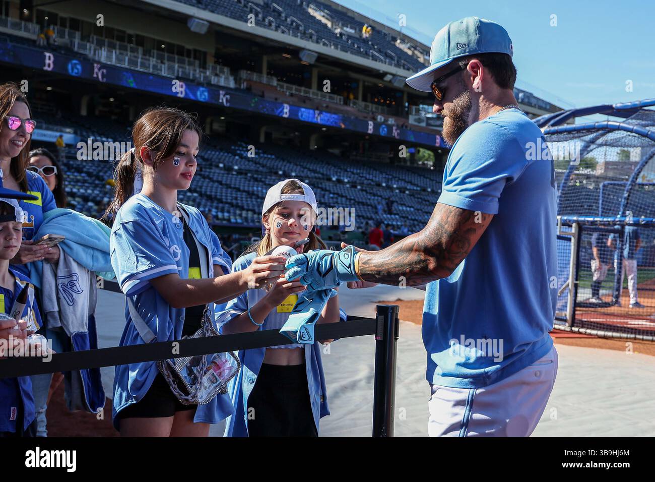 Kansas City, MO, USA. 9th May, 2025. Kansas City Royals center fielder ...