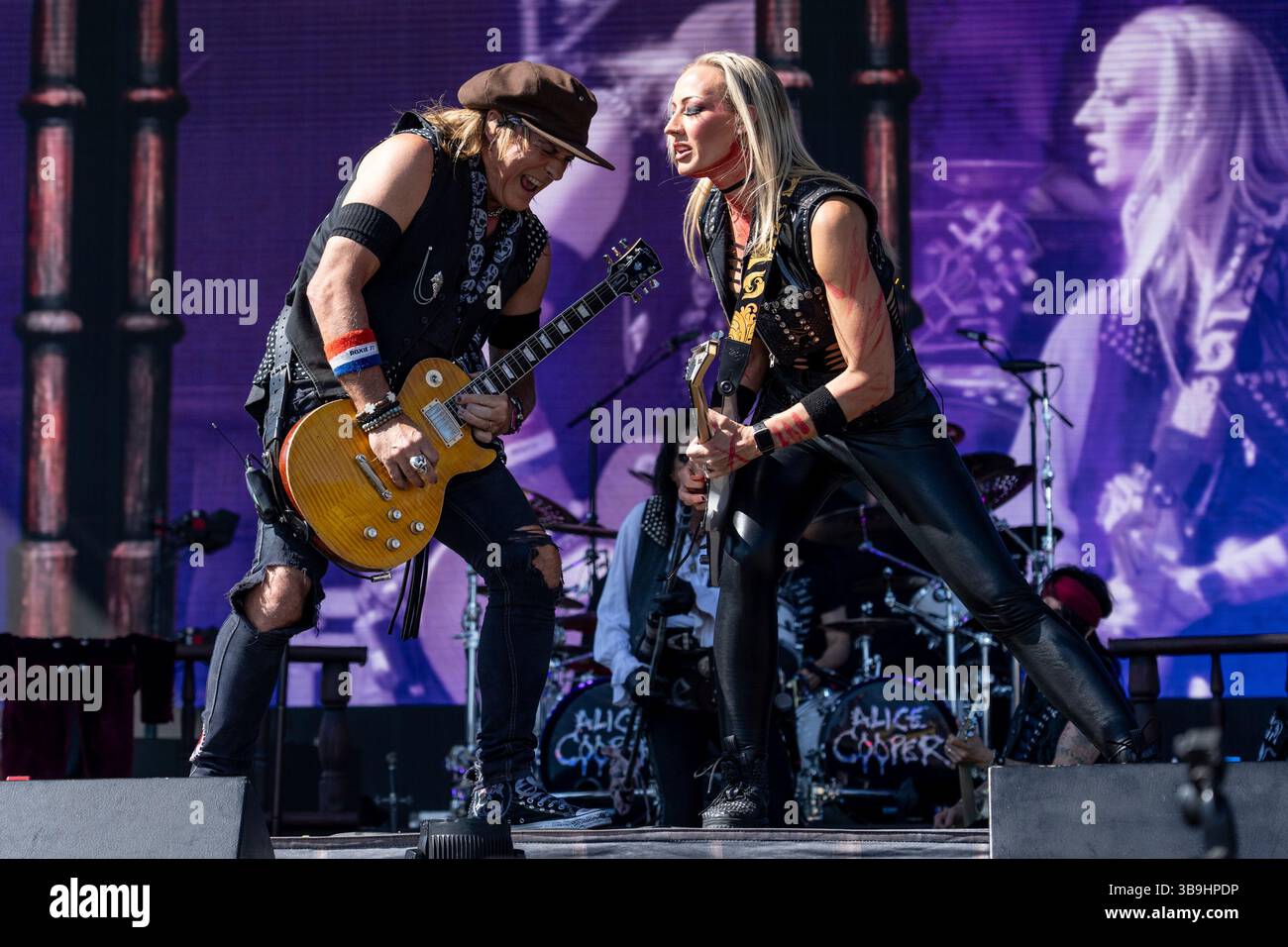 Ryan Roxie, left, and Nita Strauss perform during Sonic Temple Art and ...