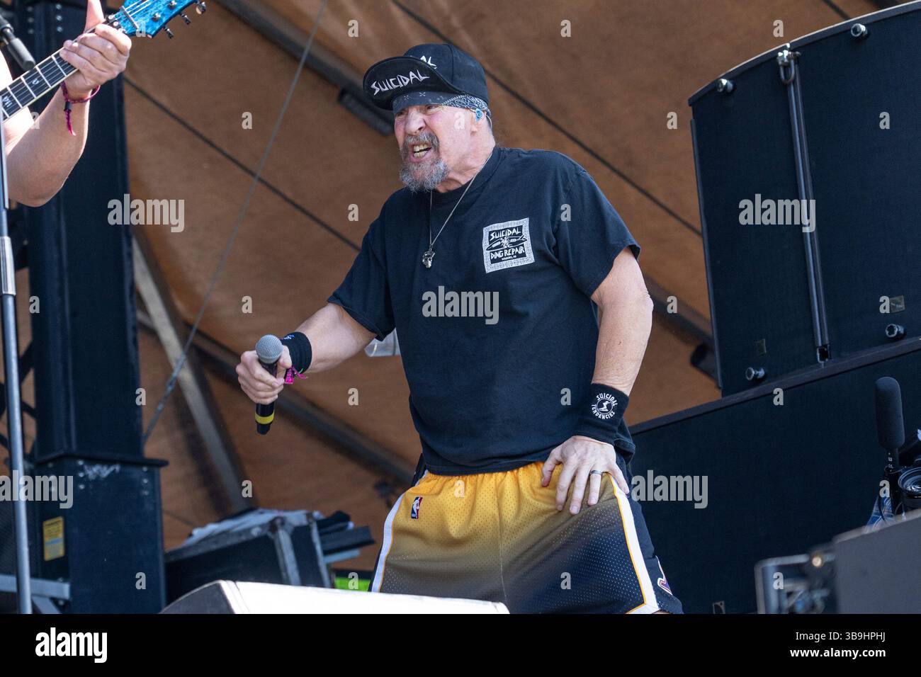 Mike Muir of Suicidal Tendencies performs during Sonic Temple Art and ...