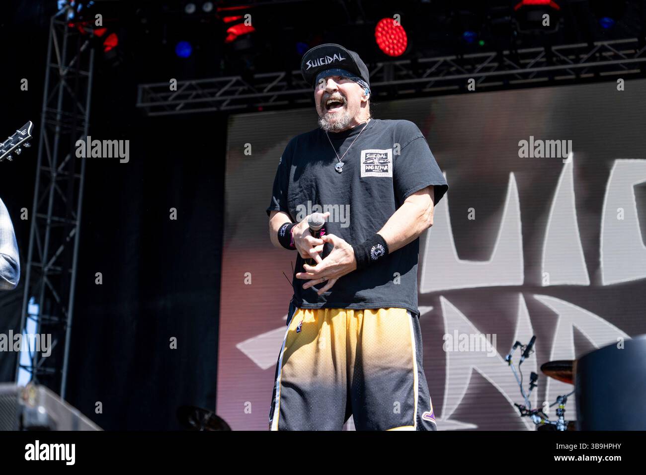 Mike Muir of Suicidal Tendencies performs during Sonic Temple Art and ...