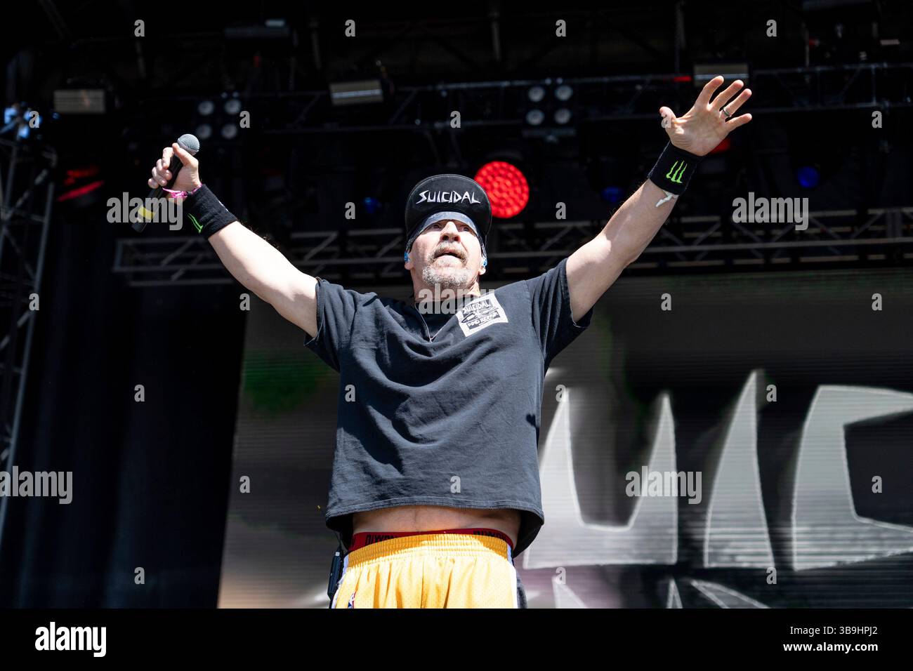 Mike Muir of Suicidal Tendencies performs during Sonic Temple Art and ...