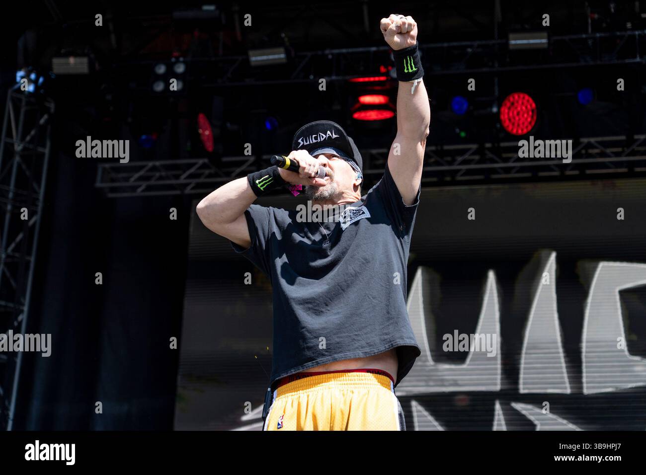 Mike Muir of Suicidal Tendencies performs during Sonic Temple Art and ...