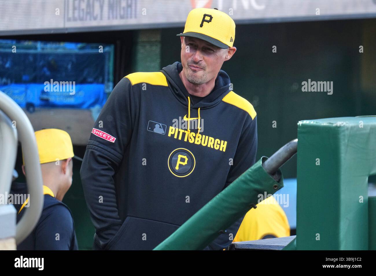 Pittsburgh Pirates manager Don Kelly stands in the dugout during the ...