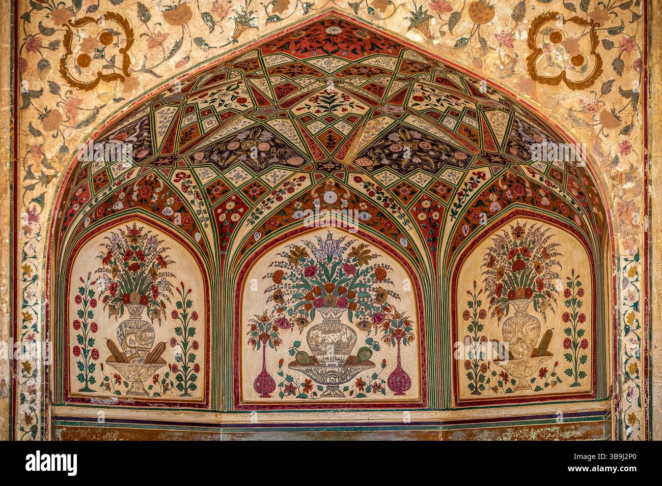 Ganesh Pol gateway, Amber Palace, Amer Stock Photo - Alamy