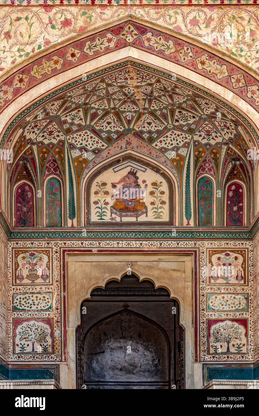 Ganesh Pol gateway, Amber Palace, Amer Stock Photo - Alamy
