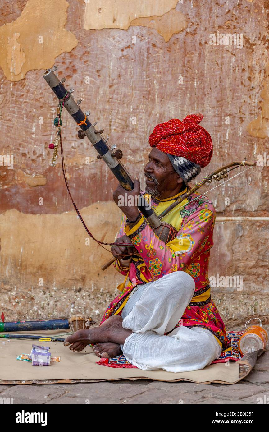 Musician amber fort jaipur hi-res stock photography and images - Alamy