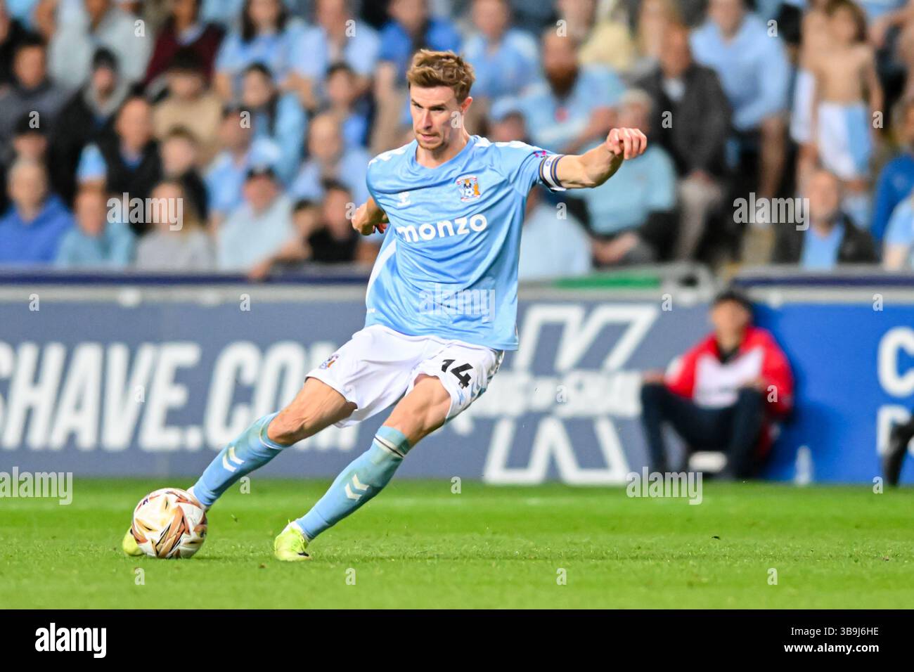 Ben Sheaf (14 Coventry City) Passes the ball during the Sky Bet ...