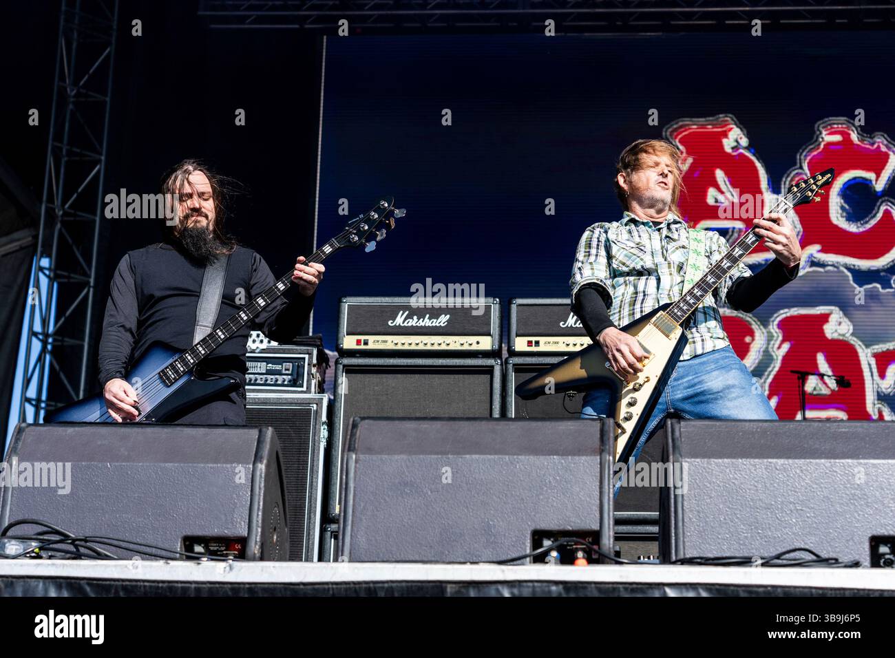 Shane Wesley, left, and Mike Sanchez of Acid Bath perform during Sonic ...