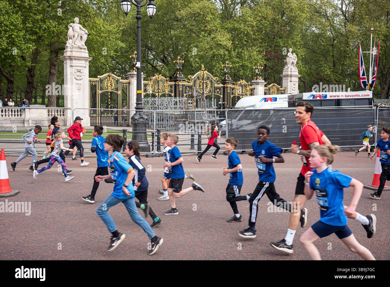 A child's road running race part of the 2025 London Marathon taking ...