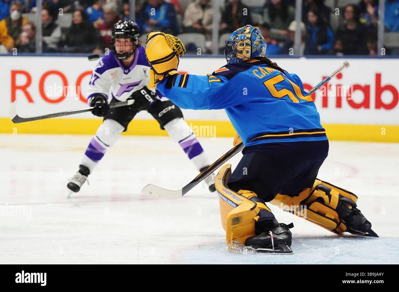 Toronto Sceptres goaltender Kristen Campbell (50) makes a save against ...