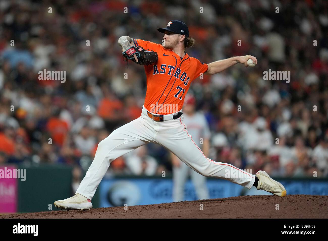 Houston Astros relief pitcher Josh Hader (71) throws during the ninth ...