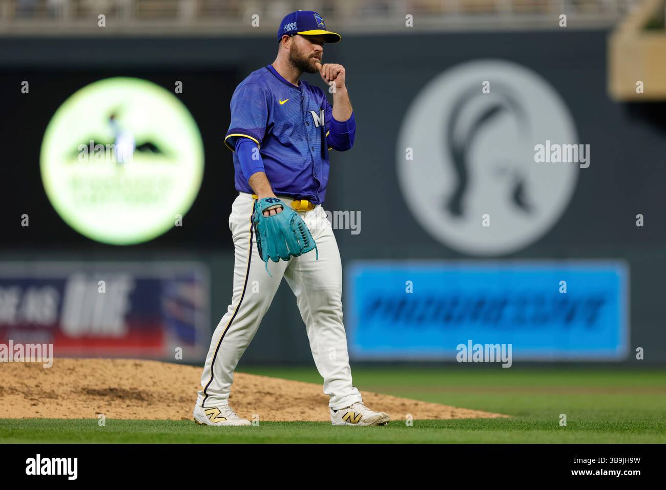 MINNEAPOLIS, MN - MAY 09: Minnesota Twins pitcher Danny Coulombe (54 ...